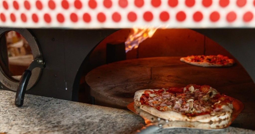 Johnny Gio's Now Serving Authentic Italian Pizzas In Coogee - Coogee News